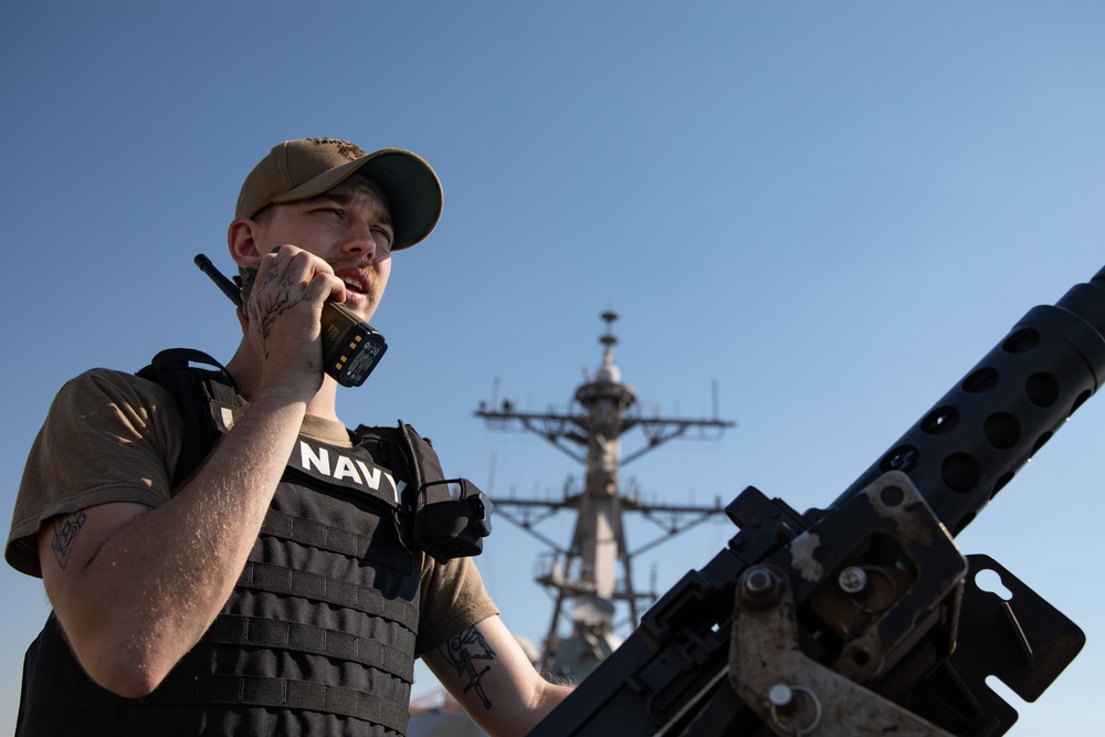 DVIDS - Images - Routine Operations aboard the USS Cole [Image 4 of 9]
