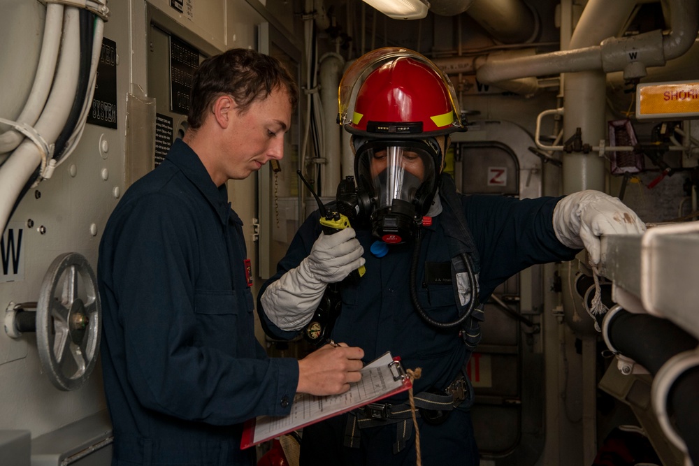DVIDS - Images - USS Sterett conducts routine operations as part of the ...