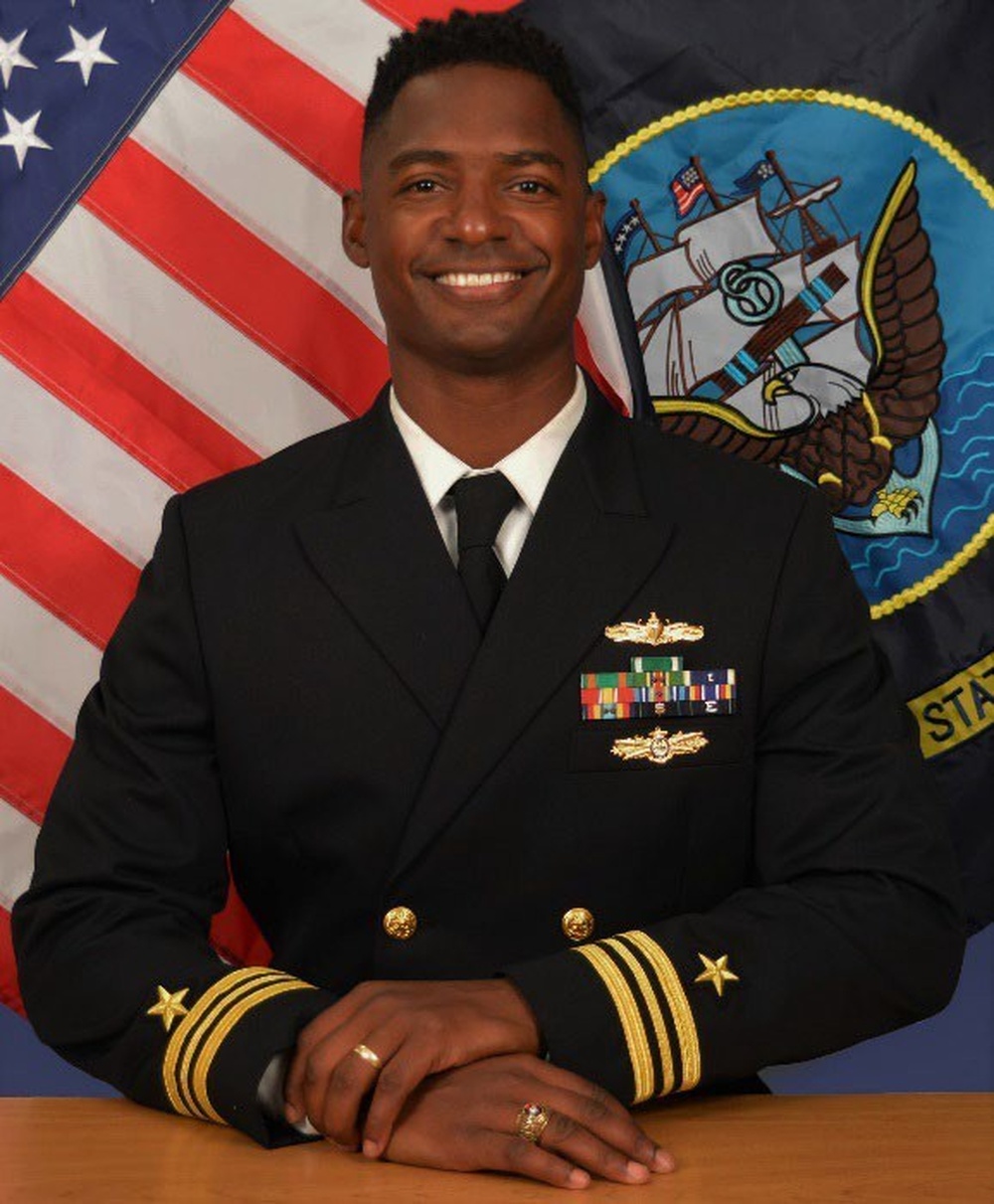 DVIDS - News - Former USNA Midshipmen Discuss Working as a Team, On and ...