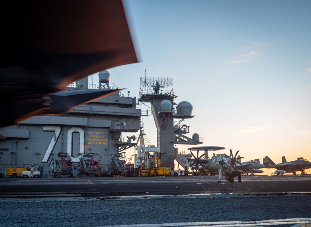 DVIDS - Images - USS Carl Vinson (CVN 70) Conducts Routine Flight Operations in the Philippine ...