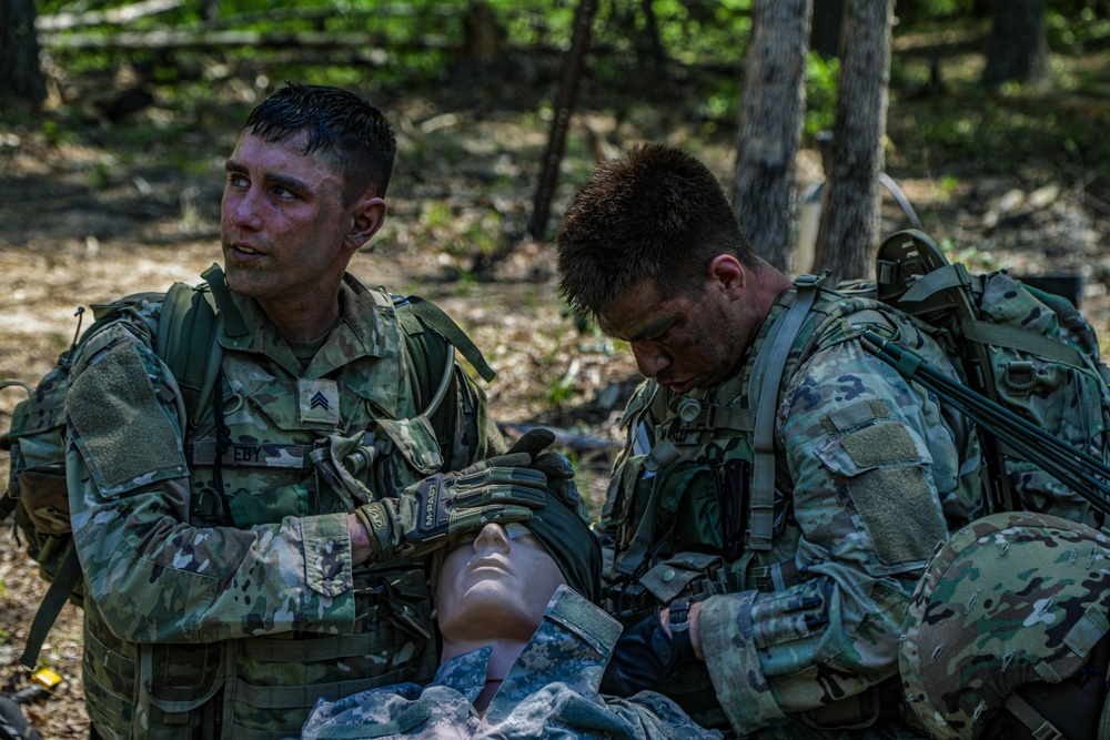 DVIDS - Images - 207th Military Intelligence Brigade (Theater) Competes ...