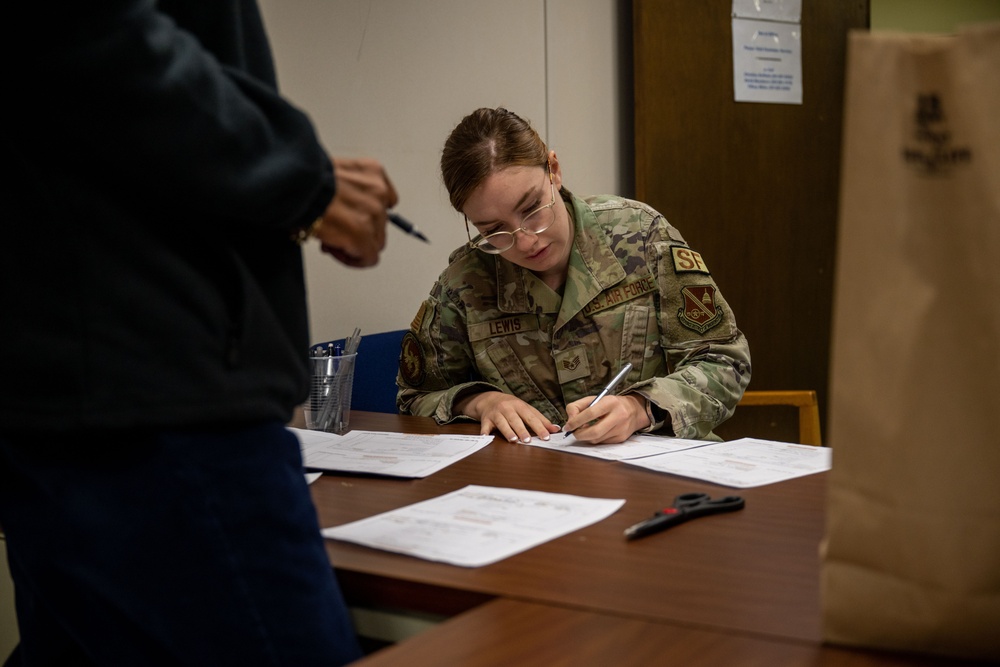 DVIDS - Images - 316th Logistics Readiness Squadron issues gear for ...