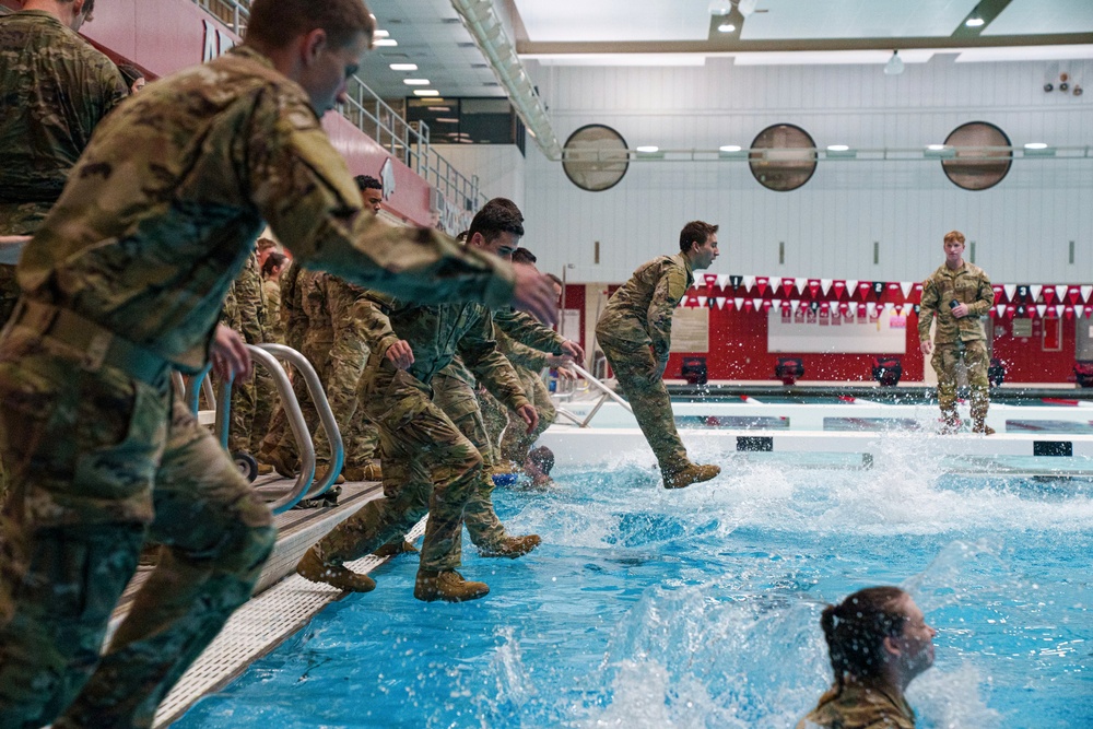 DVIDS - Images - University of Arkansas Army ROTC Cadet Water Survival ...