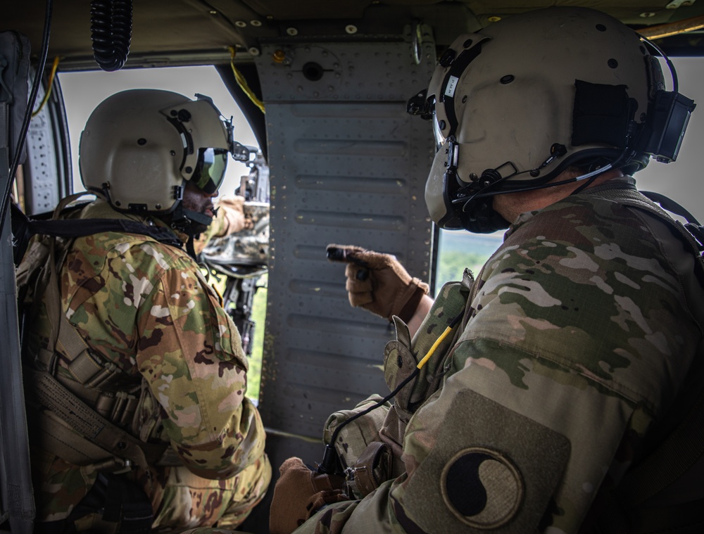 DVIDS - Images - 1-131st Aviation Regiment Conducts Annual Training ...