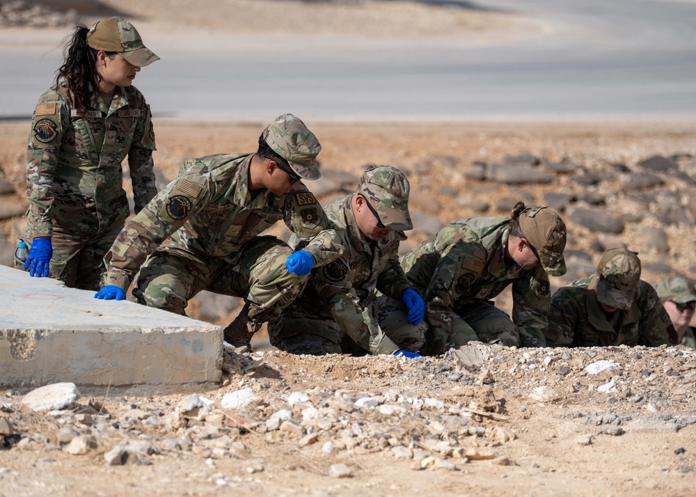 DVIDS - Images - EFSS Airmen conduct search and recovery exercise to ...
