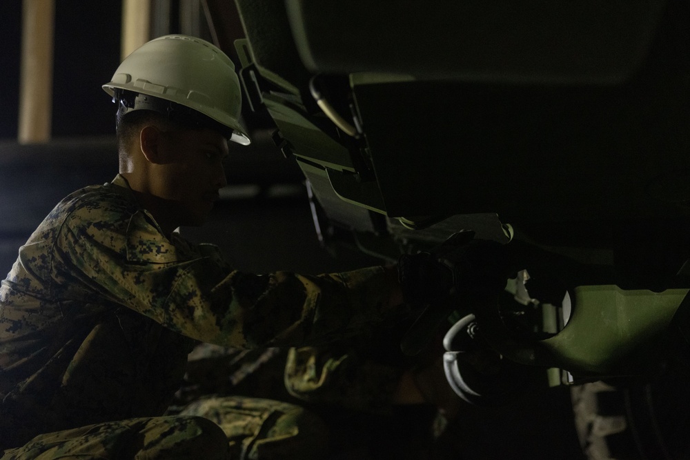 DVIDS - Images - 4th Marines ACVs Load Onto Stern Landing Vessel at ...