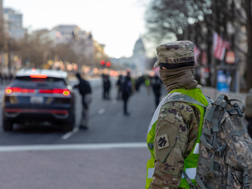 DVIDS - Images - Oklahoma National Guardsmen Provide Security during ...