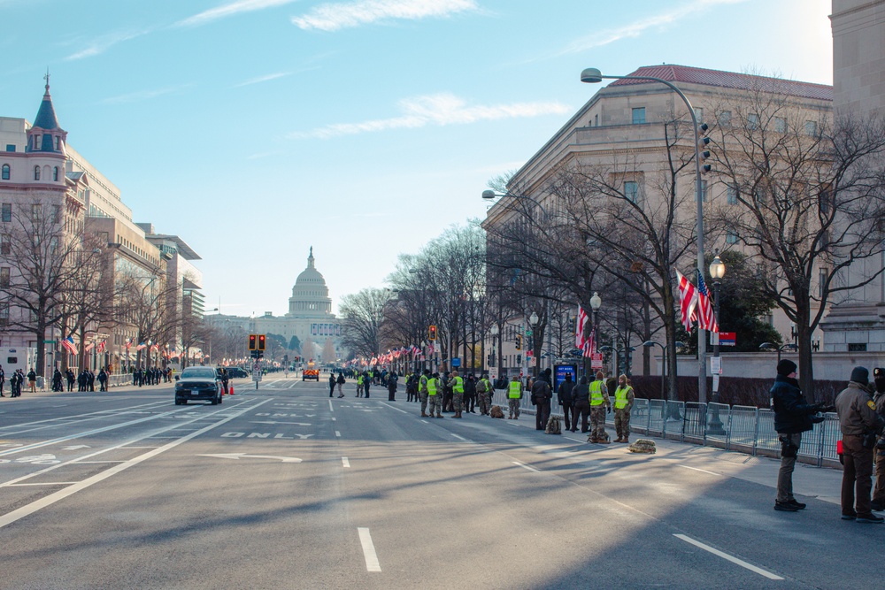 DVIDS - Images - Oklahoma National Guardsmen Provide Security During ...