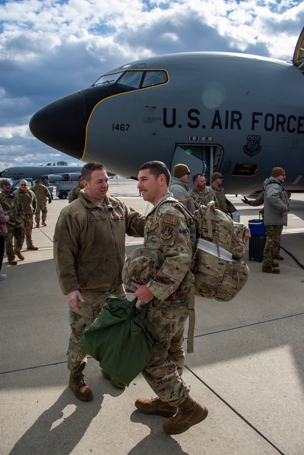 DVIDS - Images - The Long Wait Ends: PA Air National Guardsmen Reunite ...