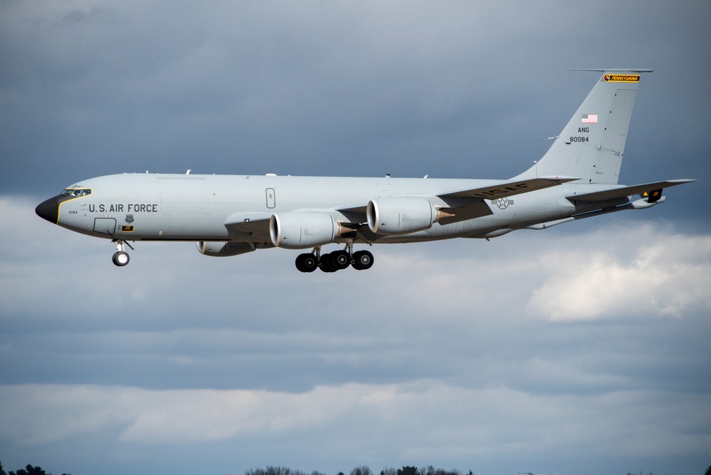 DVIDS - Images - The Long Wait Ends: PA Air National Guardsmen Reunite ...