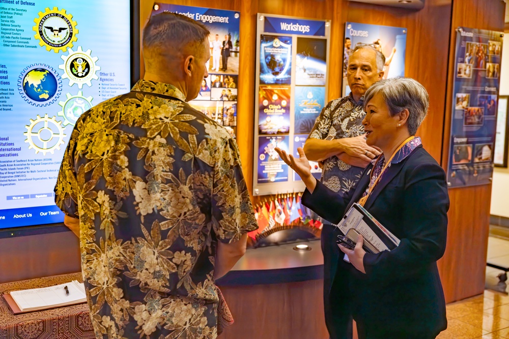 DVIDS - Images - U.S. Marine Corps Maj. Gen. Douglas K. Clark Visits ...