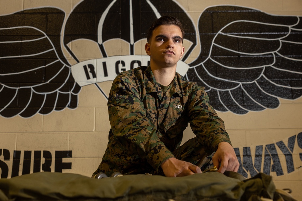 DVIDS - Images - Lance Cpl. Jonathan Thomas; 2nd Marine Logistics Group ...