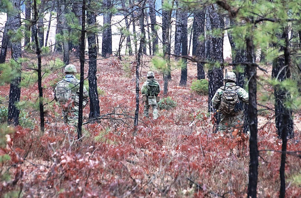 DVIDS - Images - JB MDL - 1 Bn 102 INF, Infantry Squad Live Fire ...