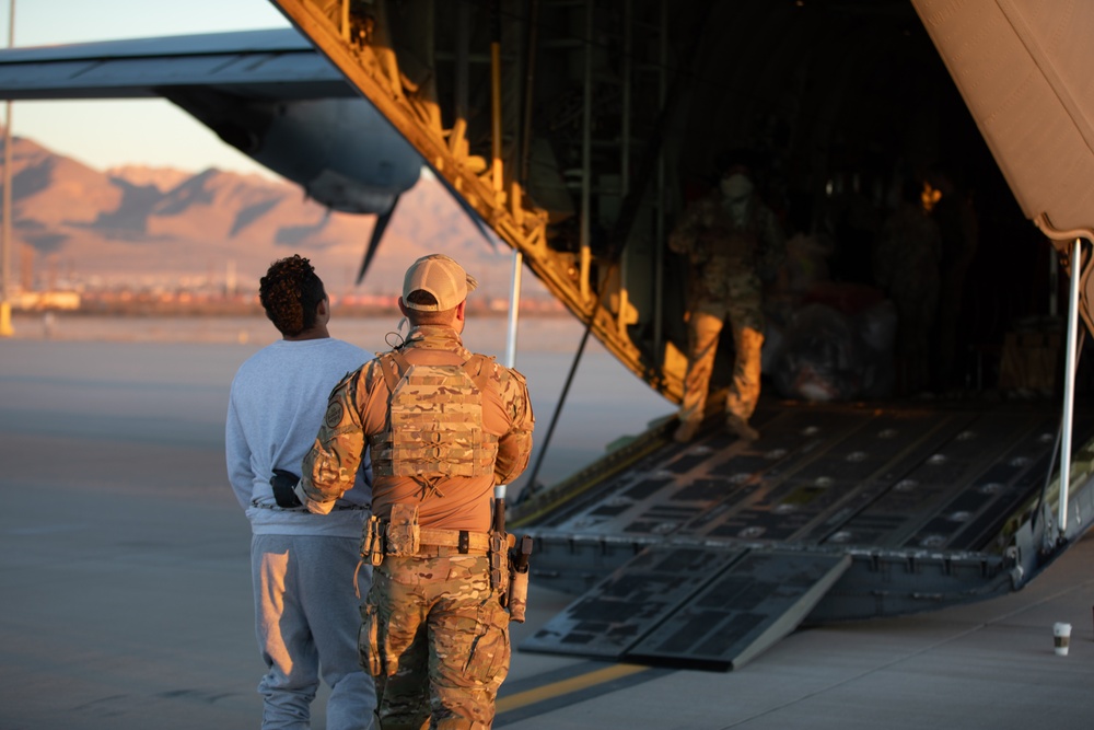DVIDS - Images - Border Patrol support southern border mission [Image 1 ...