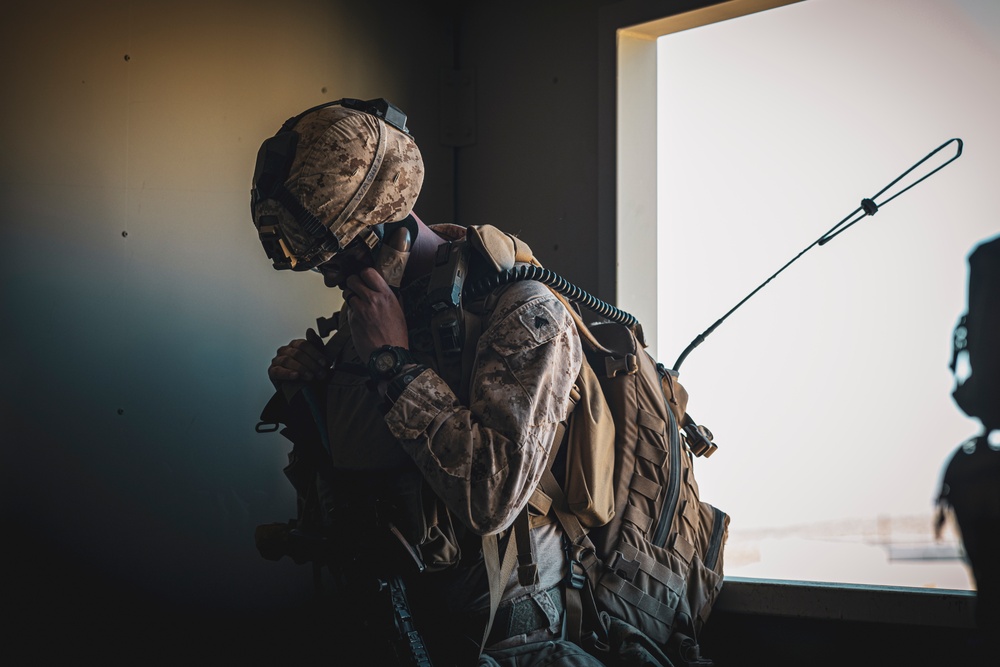 DVIDS - Images - 2/23 conducts urban company defense during ITX 1-25 [Image 9 of 23]