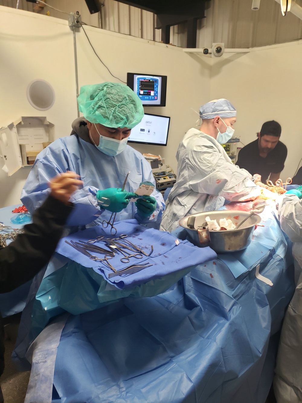 DVIDS - Images - USS Iwo Jima Hospital Corpsman Learns Critical Skills ...