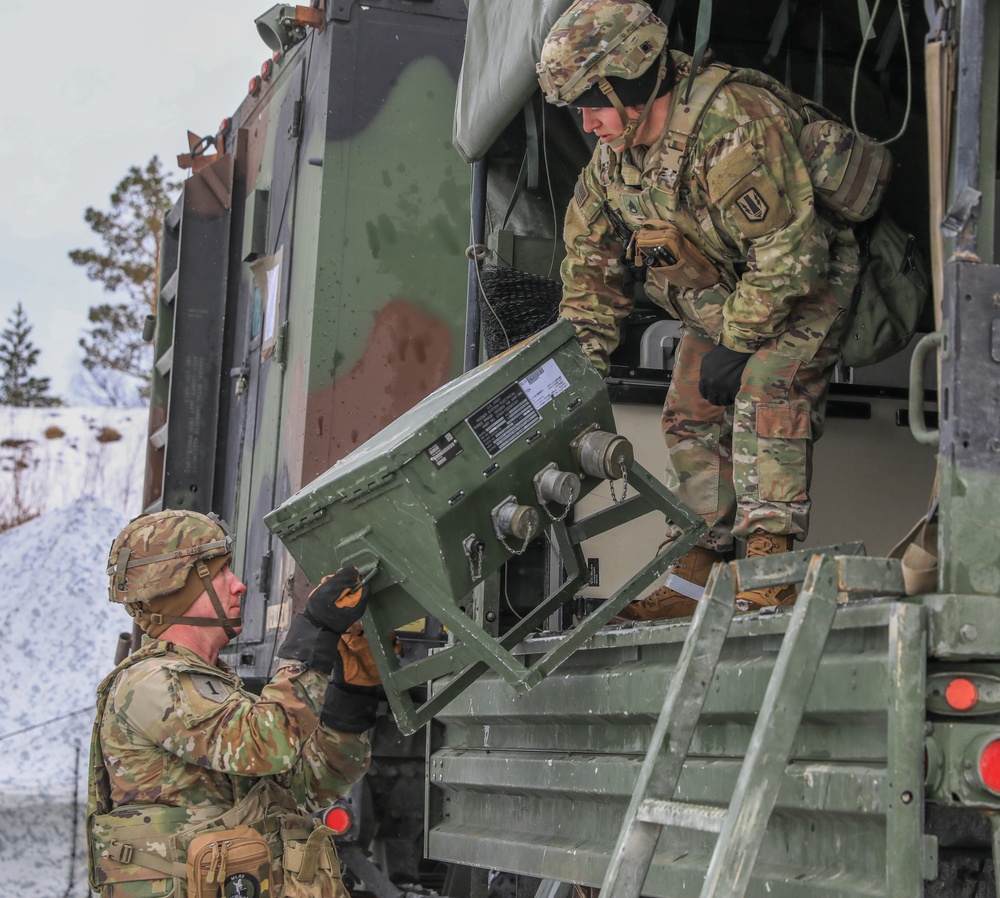 DVIDS - Images - MLRS Battalion establishes command and control in ...