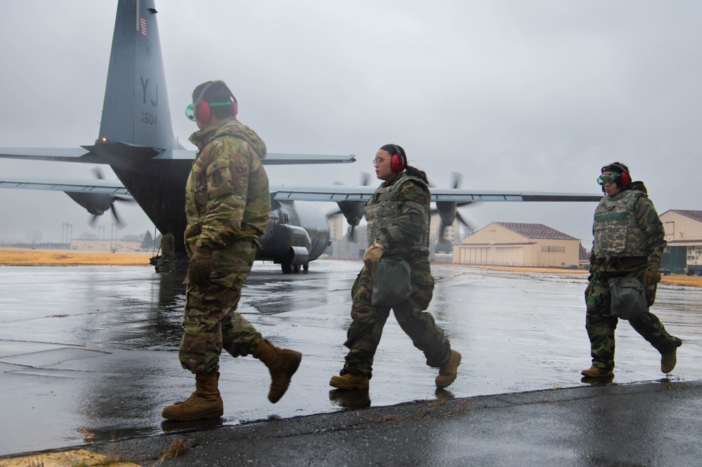 DVIDS - Images - 374 MDG exercise aeromedical evacuation procedures ...