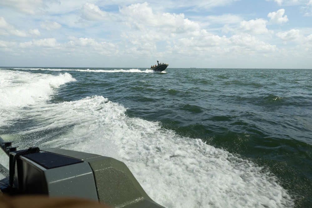 DVIDS - Images - 4th AABn conducts open water operations with multi ...