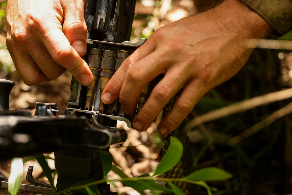DVIDS - Images - On Sight: AIMC students conduct defensive operations ...
