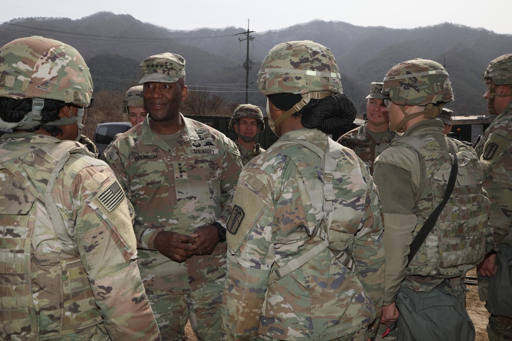 DVIDS - Images - UNC, CFC, USFK Commander and U.S. Army Surgeon General ...