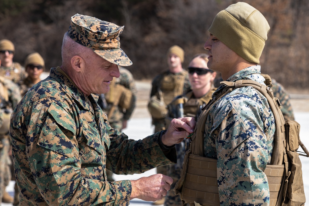 DVIDS - Images - U.S. Marine Receives Navy and Marine Corps Achievement ...