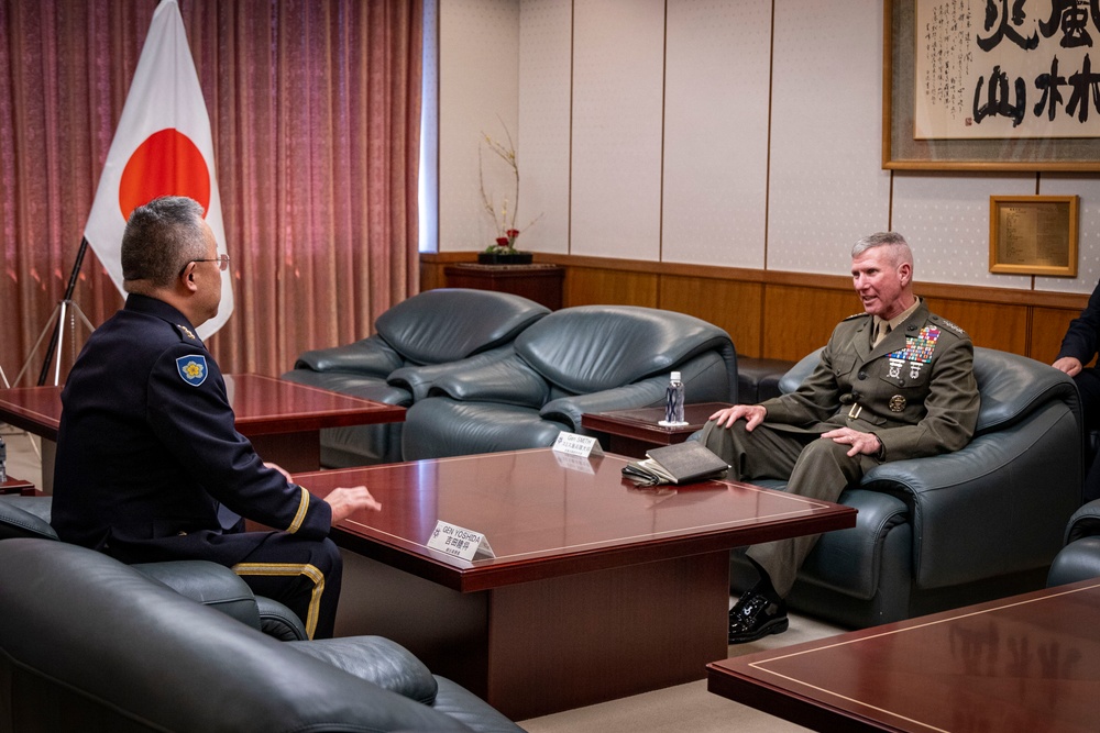 DVIDS - Images - Commandant, Gen. Eric M. Smith, Visits National ...