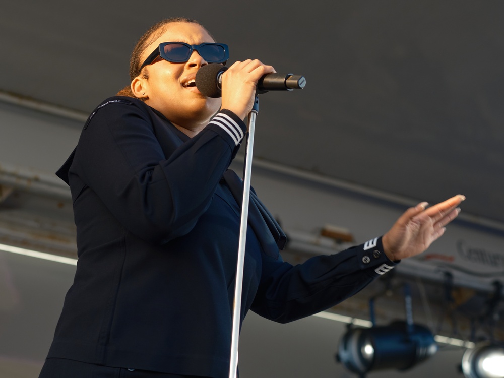 DVIDS - Images - 7th Fleet Band Performs at Yokosuka Spring Festival ...