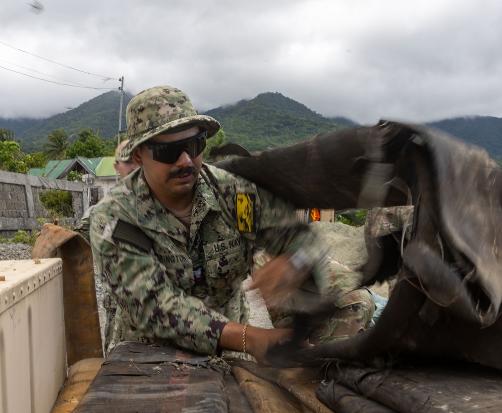 DVIDS - Images - Salaknib 25 | Combined Joint Logistics Over the Shore ...