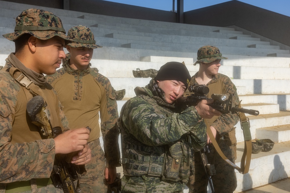 DVIDS - Images - 4th Marine Regiment and ROK Marines Training Courses ...
