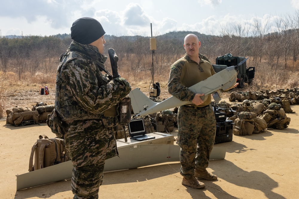 DVIDS - Images - 4th Marine Regiment and ROK Marines Training Courses ...