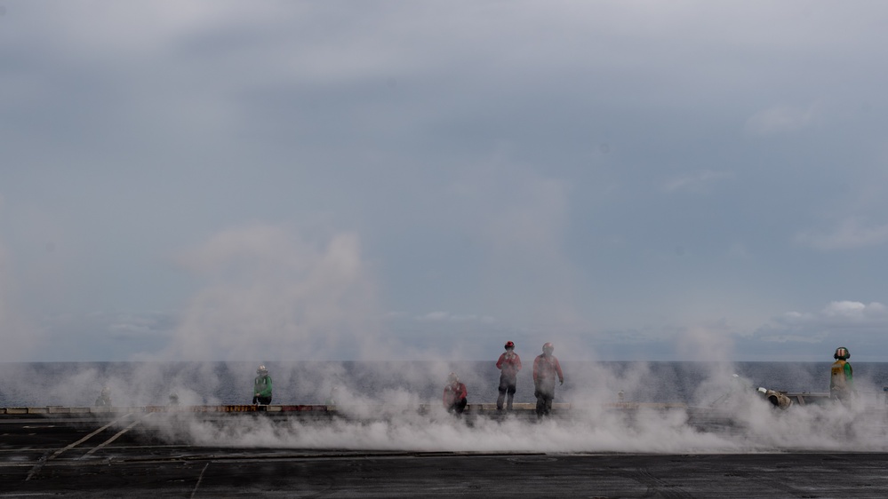 DVIDS - Images - USS Carl Vinson (CVN 70) Hosts French Sailors [Image 3 ...