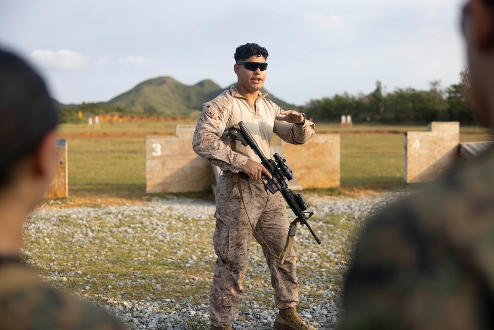 DVIDS - Images - Okinawa COMMSTRAT Marines compete in a live-fire range ...