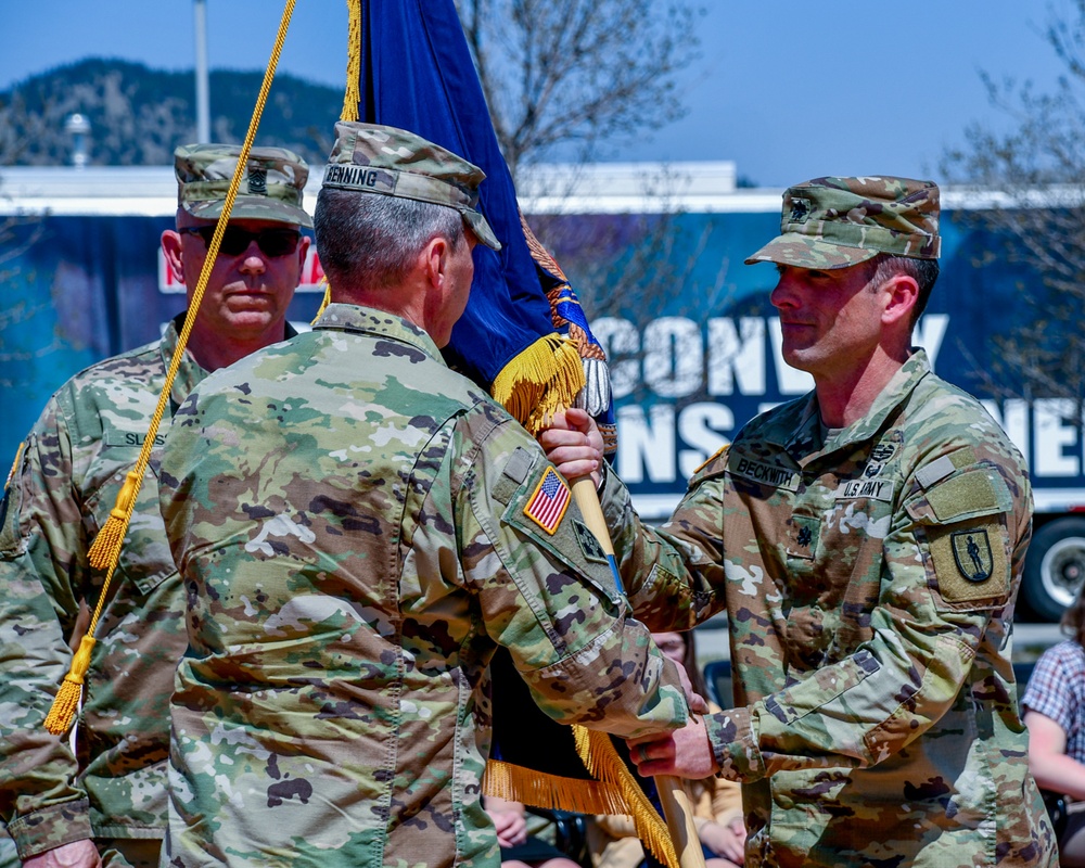 DVIDS - Images - 208th RTI and 190th CSSB Changes of Responsibility [Image 9 of 10]