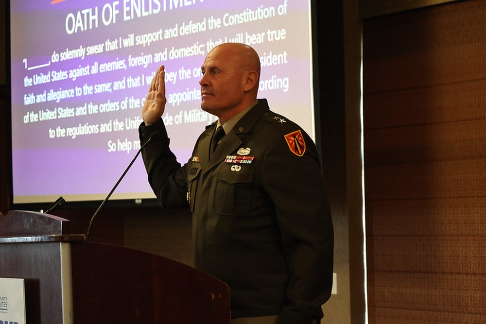 DVIDS - Images - MG Phil Brooks delivers Oath [Image 2 of 4]