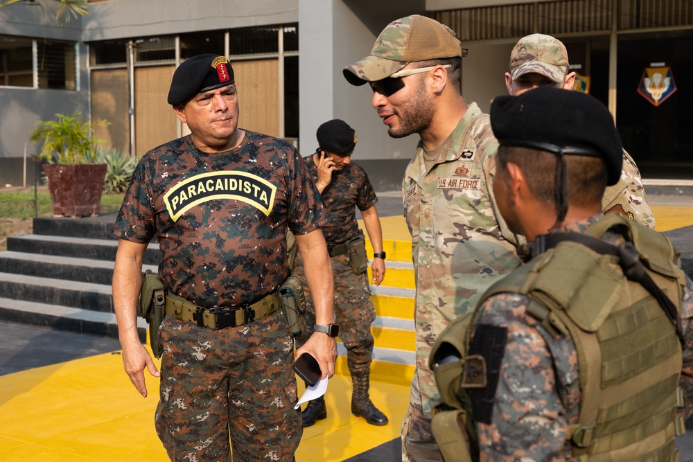 DVIDS - Images - CENTAM Guardian 25 [Image 10 of 11]