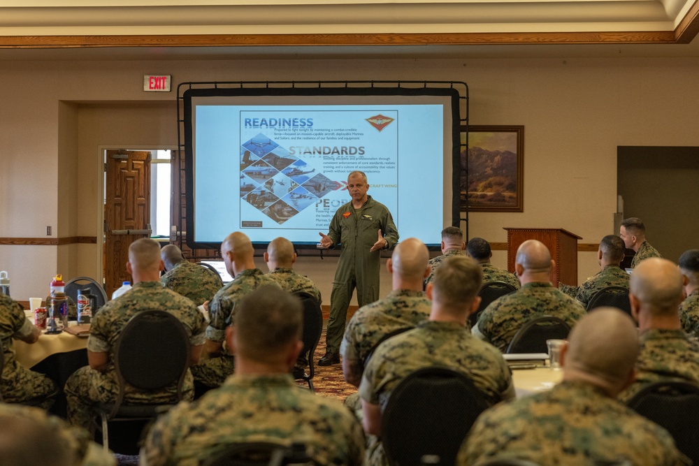 DVIDS - Images - 3MAW Commanding General Visit [Image 1 of 3]