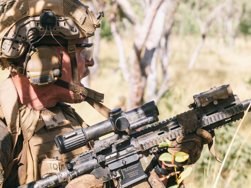 DVIDS - Images - MRF-D 25.3: 2nd Bn., 1st Marines conducts live-fire ...