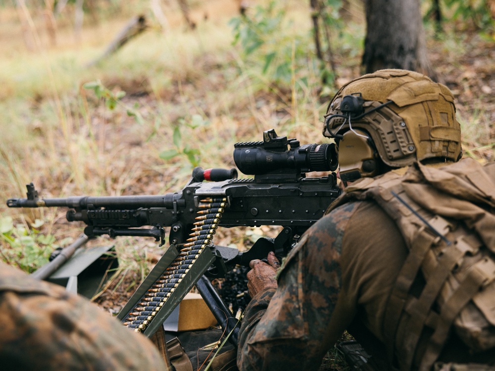DVIDS - Images - MRF-D 25.3: 2nd Bn., 1st Marines conducts live-fire ...
