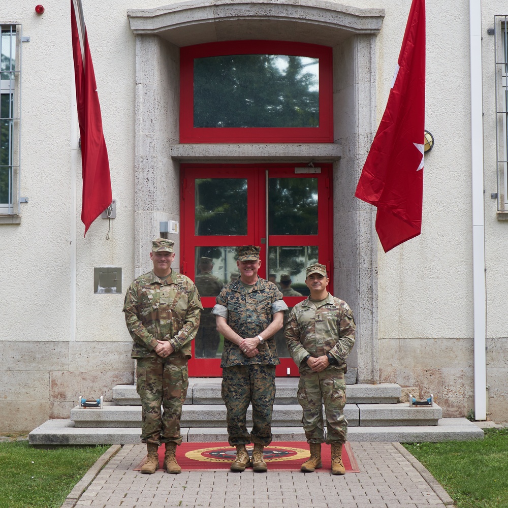 DVIDS - Images - Maj. Gen. Robert B. Sofge meets with Maj. Gen. Brian T ...