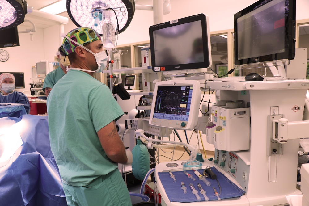 DVIDS - News - WBAMC Trains Anesthesiologists in MOCA Simulation to ...