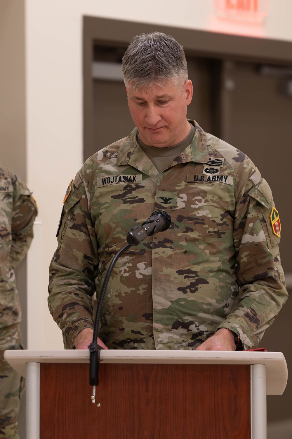 DVIDS - Images - 301 Maneuver Enhancement Brigade Change of Command 8th June, 2025 [Image 4 of 5]