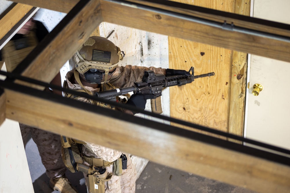 DVIDS - Images - French Service Member attends the Marine Corps ...