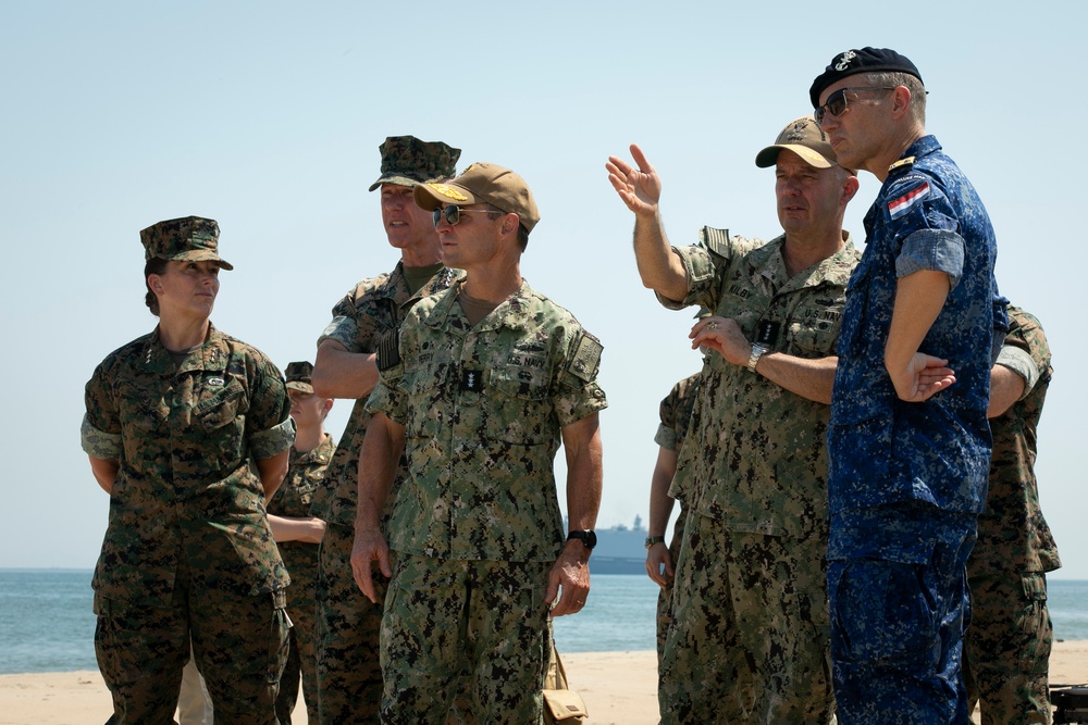 DVIDS - Images - ACNO Adm. Jim Kilby, CMC Gen. Eric Smith Observe ...