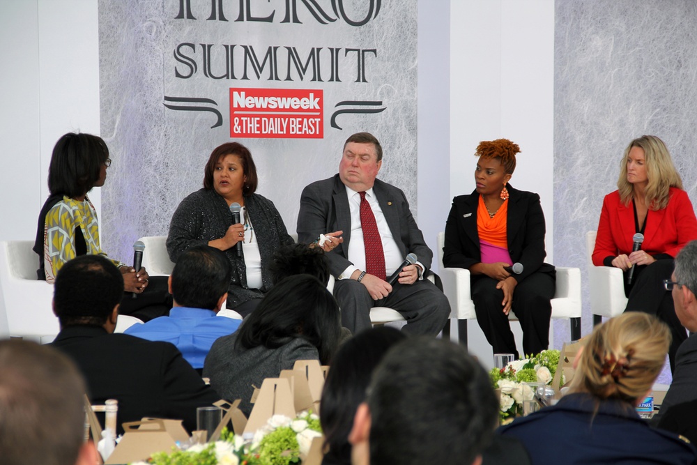 DVIDS - Images - Military Families Discuss Sacrifice at Hero Summit ...