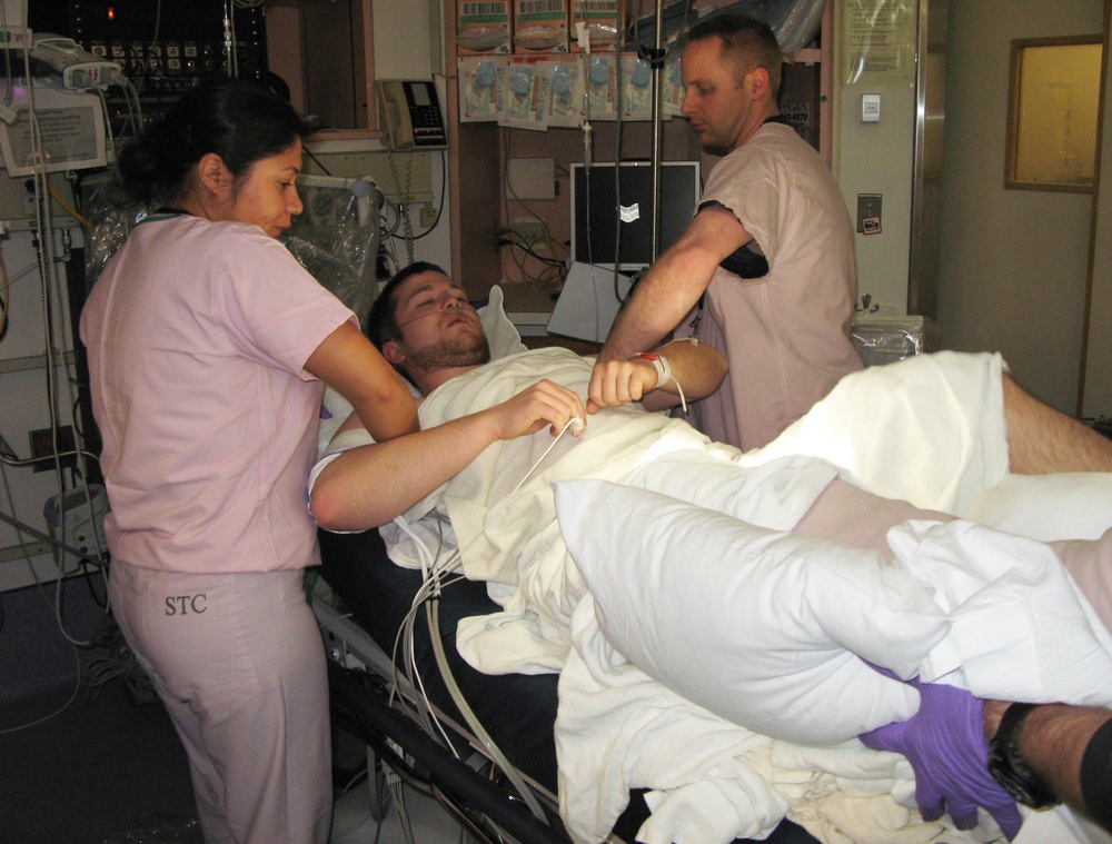 DVIDS - News - Baltimore Hospital Provides Pre-deployment Trauma Training