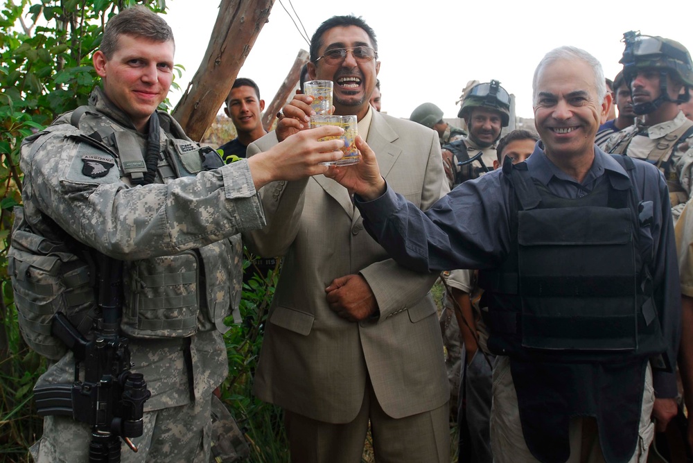 DVIDS - News - Iraqis, Soldiers Celebrate New Water Distribution System