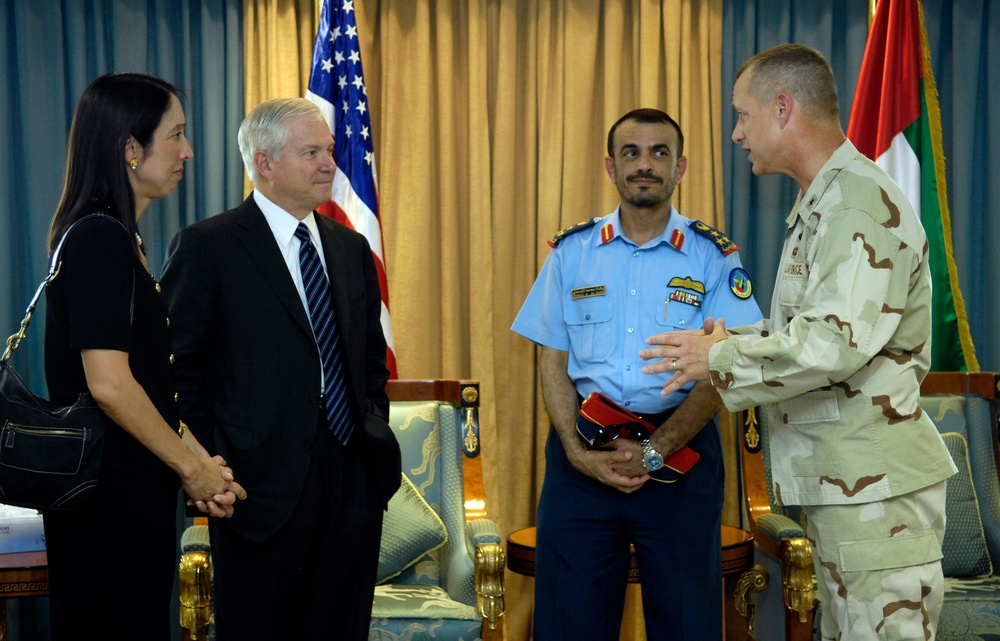 DVIDS - Images - U.S. and UAE Officials Meet at Military Base in UAE ...