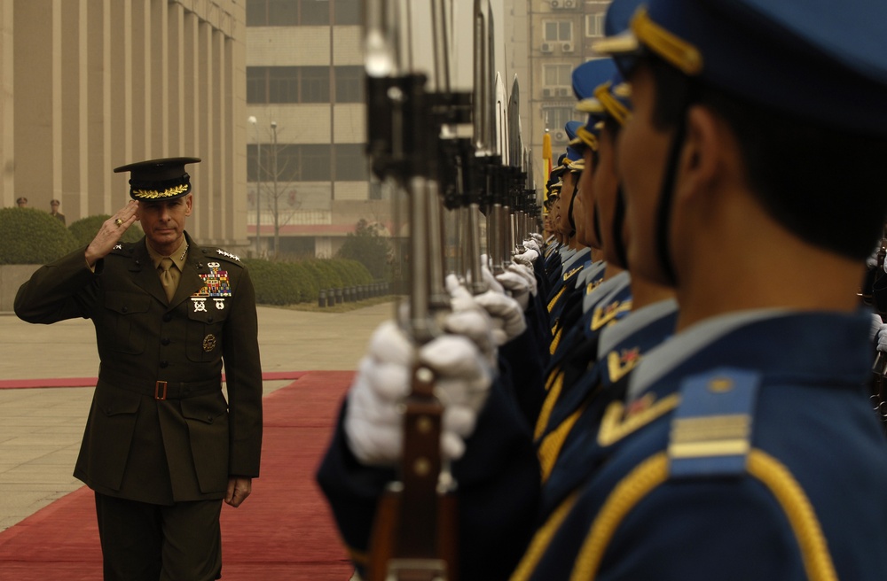DVIDS - Images - Pace Inspects Chinese Honor Guard in Beijing [Image 2 ...