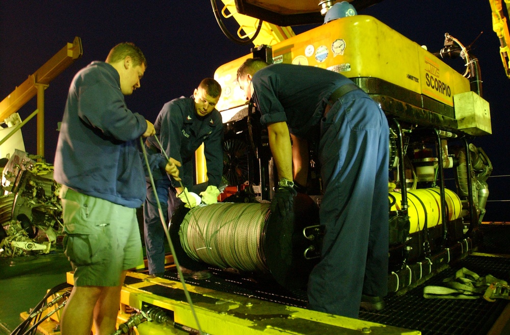 DVIDS - News - U.S. Navy to Assist Russian Sub Rescue Effort